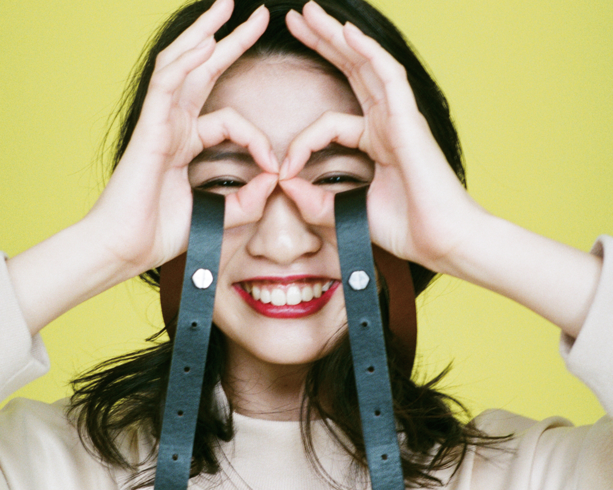 Playful Essential ― 青島妃菜、無垢さとモードが交差する瞬間